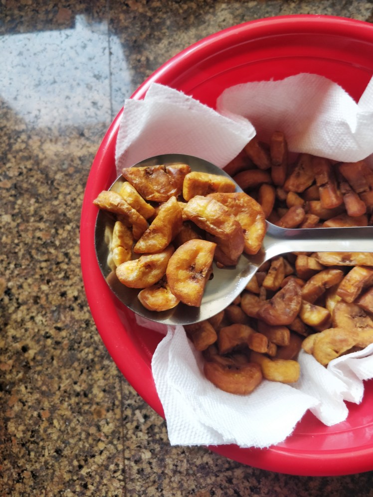 Sharkara upperi / sharkara varatti (Spiced Jaggery coated plantain ...